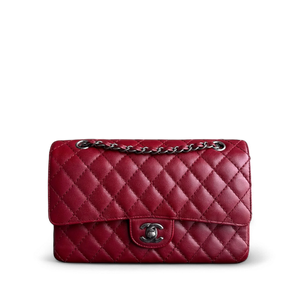 Unraveling the Iconic Chanel Logo: The Symbol of Luxury and Elegance