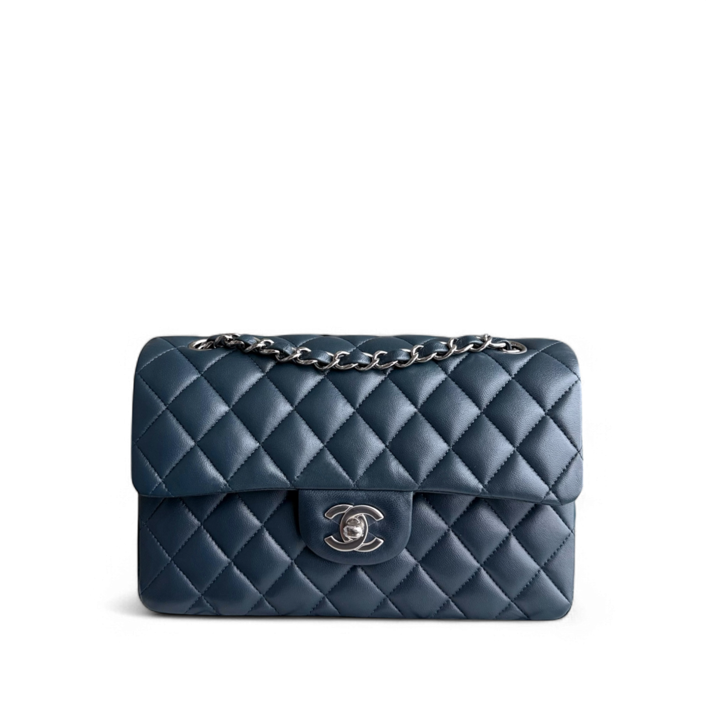 Unraveling the Iconic Chanel Logo: The Symbol of Luxury and Elegance